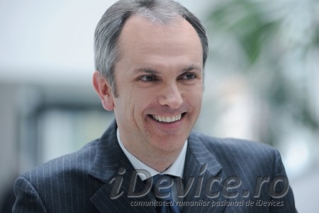 Apple il numeste pe Luca Maestri in functia de CFO | iDevice.ro