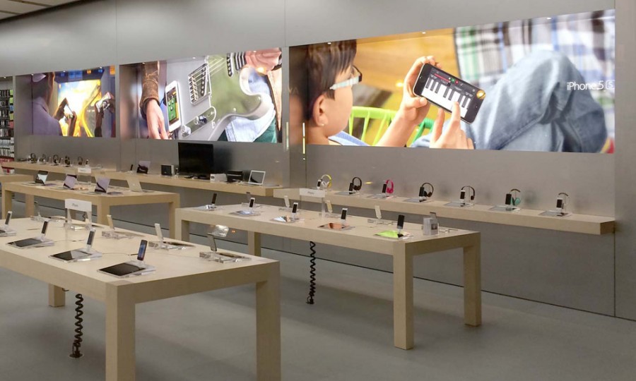 Apple schimba materialele promotionale din Apple Store-uri, lanseaza ...