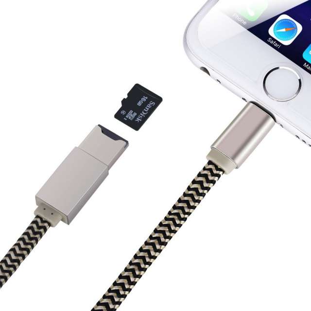 Cablul de incarcare pentru iPhone cu suport microSD inclus | iDevice.ro