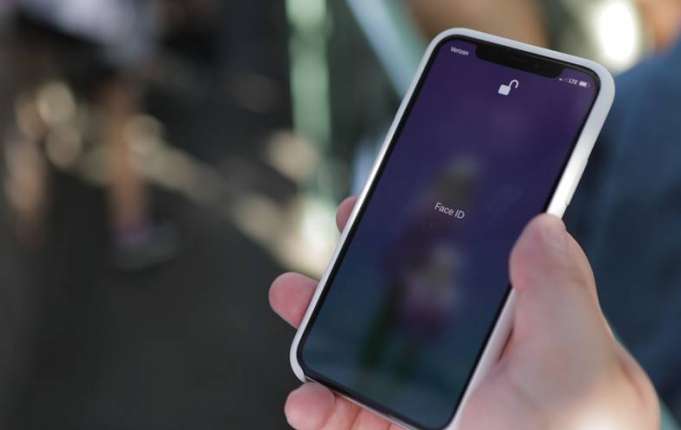 IPHONE X - APPLE VORBESTE DESPRE TOUCH ID | iDevice.ro