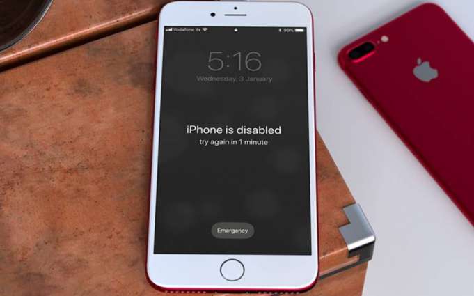 Cum si-a Blocat un Copil iPhone-ul pentru Urmatorii 47 de ANI | iDevice.ro