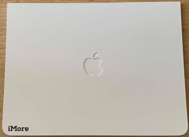 Apple Card: PRIMELE IMAGINI cu Noul Card Bancar al Apple | iDevice.ro