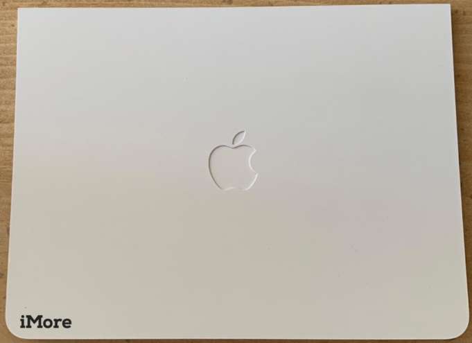 Apple Card: PRIMELE IMAGINI cu Noul Card Bancar al Apple | iDevice.ro