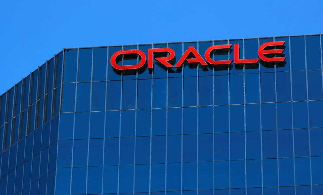 ORACLE ROMANIA. ANGAJAT CONCEDIAT dupa ce i-a VANDUT LAPTOP-urile pe ...