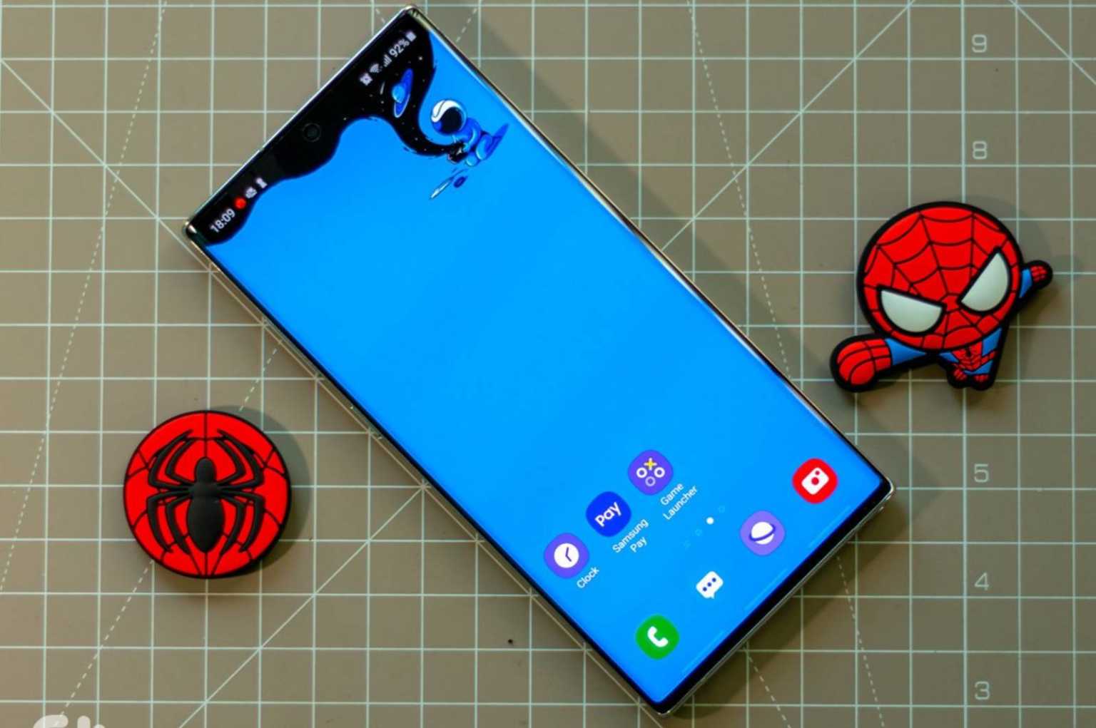 SAMSUNG GALAXY NOTE 20: PRIMA IMAGINE CU DESIGN-UL DIN 2020 | iDevice.ro