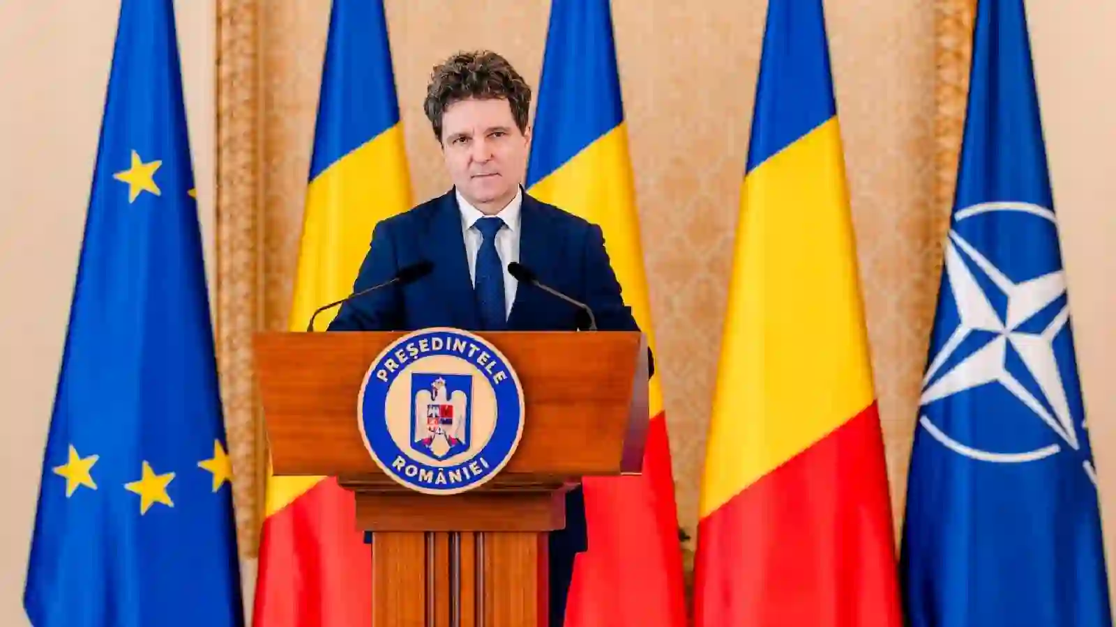 Nicușor Dan Anunță Direcția României după Moțiunea de Cenzură după care ...